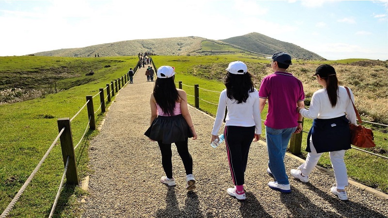 九人座包車推薦 | 比小巴包車更舒適的9人座含司機車款及包車價格整理 | tripool 旅步
